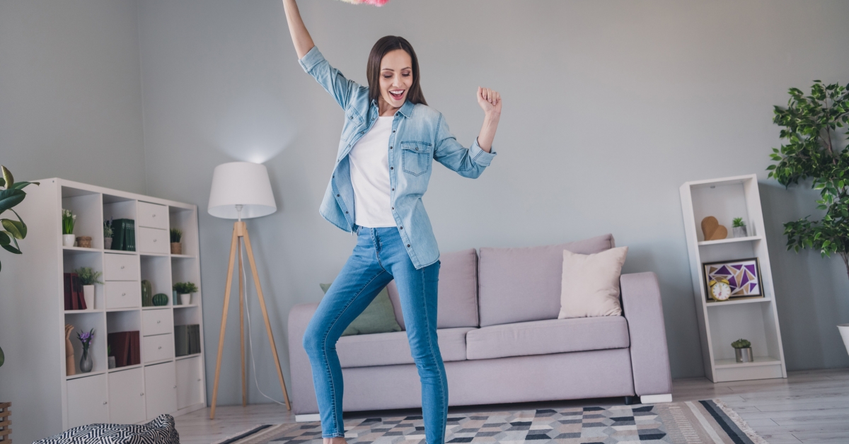 Ezzel a 200 forintos keverékkel fújd be a bútorokat, és végleg ...